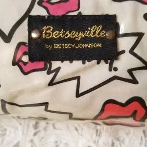 Betsey Johnson | Bags | Betseyville By Betsey Johnson Cosmetic Bag ...